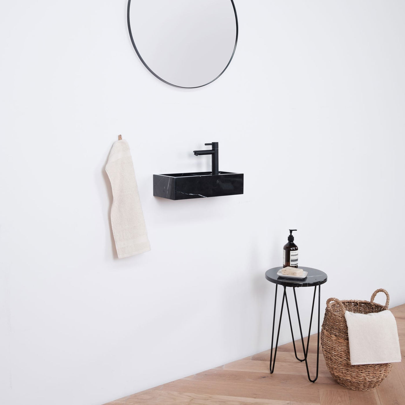 Marble toilet hand washer - Naleya - Black Marble — Furnified